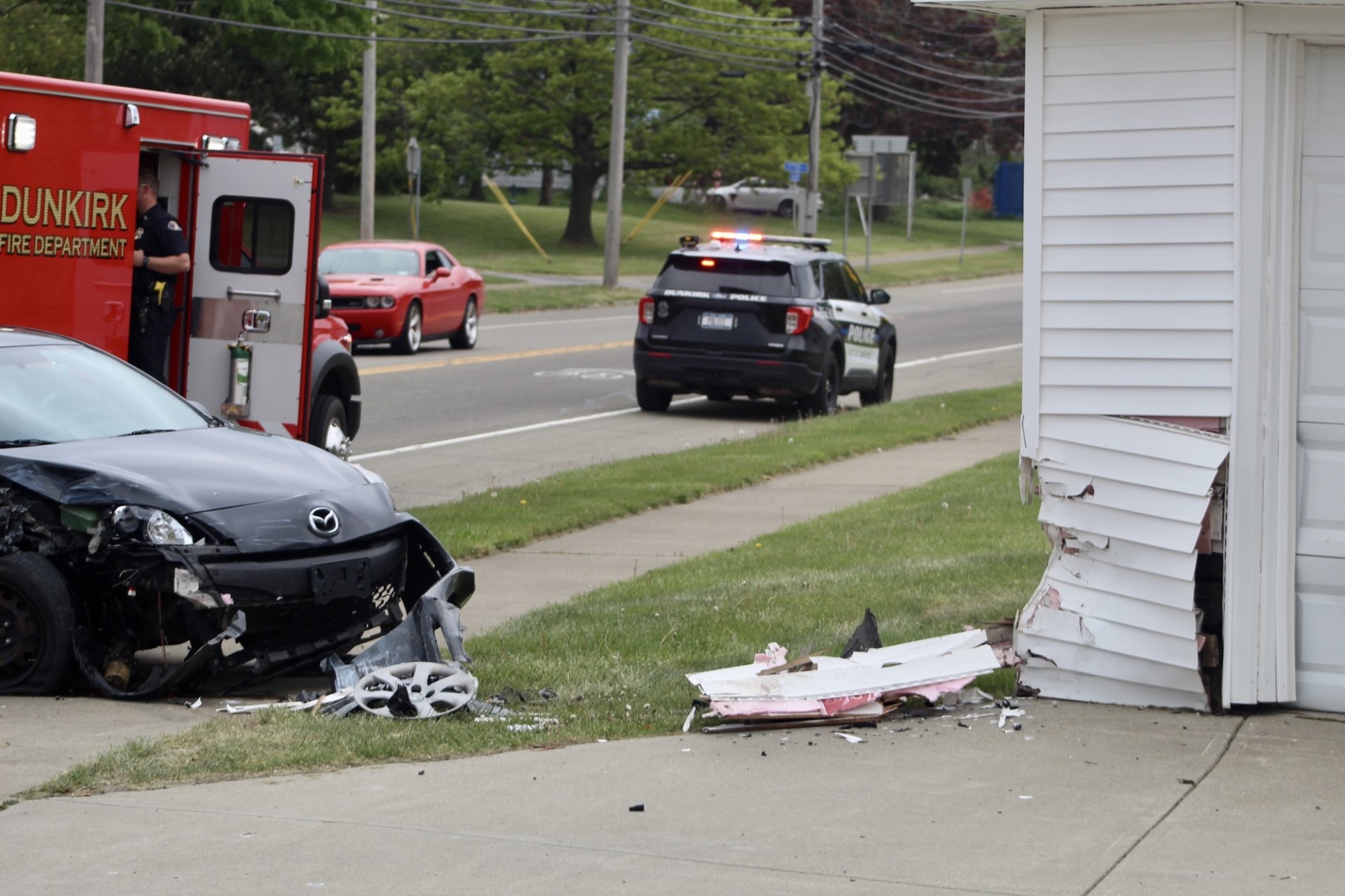 Accident damages garage | News, Sports, Jobs - Observer Today